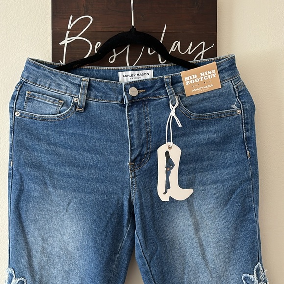 Ashley Mason | Jeans | Ashley Mason Premium Mid Rise Bootcut Raised ...